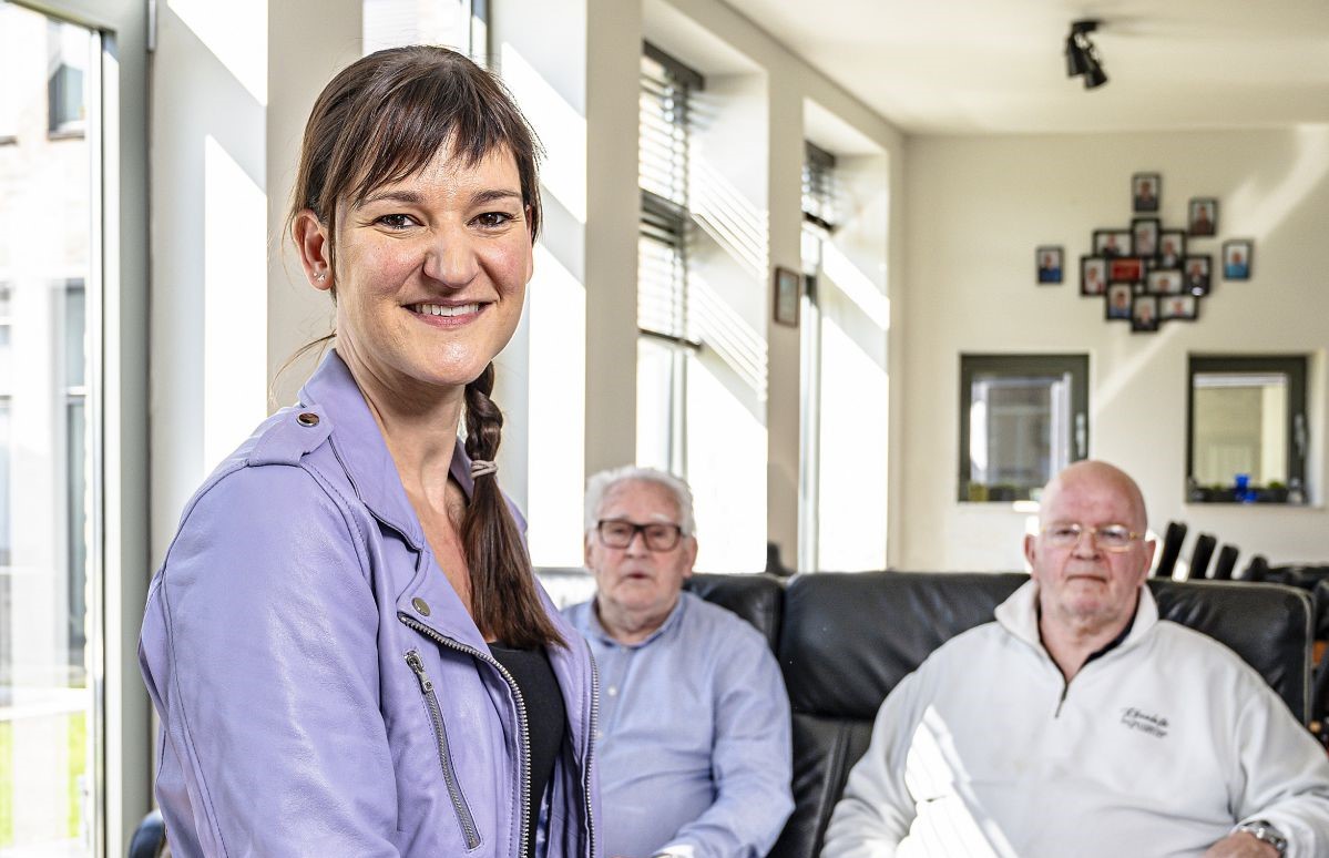 'Iedereen vindt dat we goed voor onze ouderen moeten zorgen' - ONS Magazine